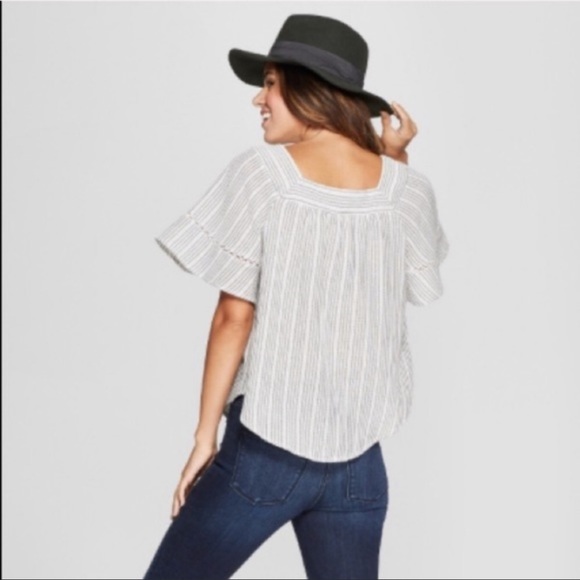 Universal Thread | Tops | Universal Thread Striped Ruffle Sleeve Top ...